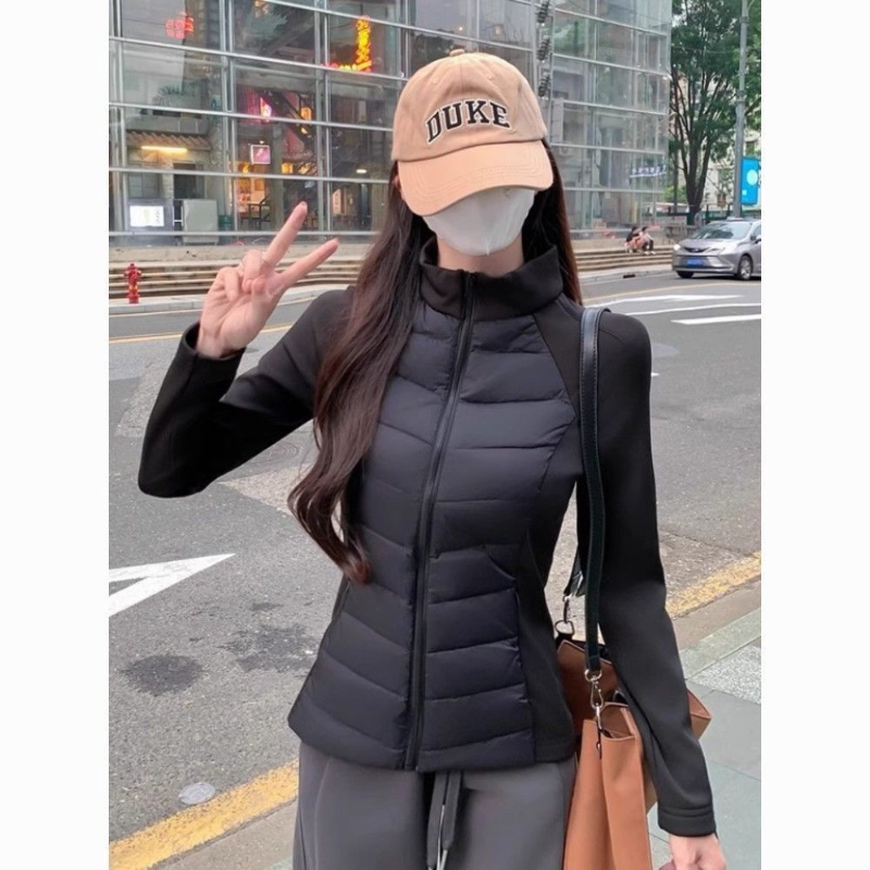 新款显瘦不臃肿轻薄有型拼接款棉服女修身内胆立领运动户外套冬