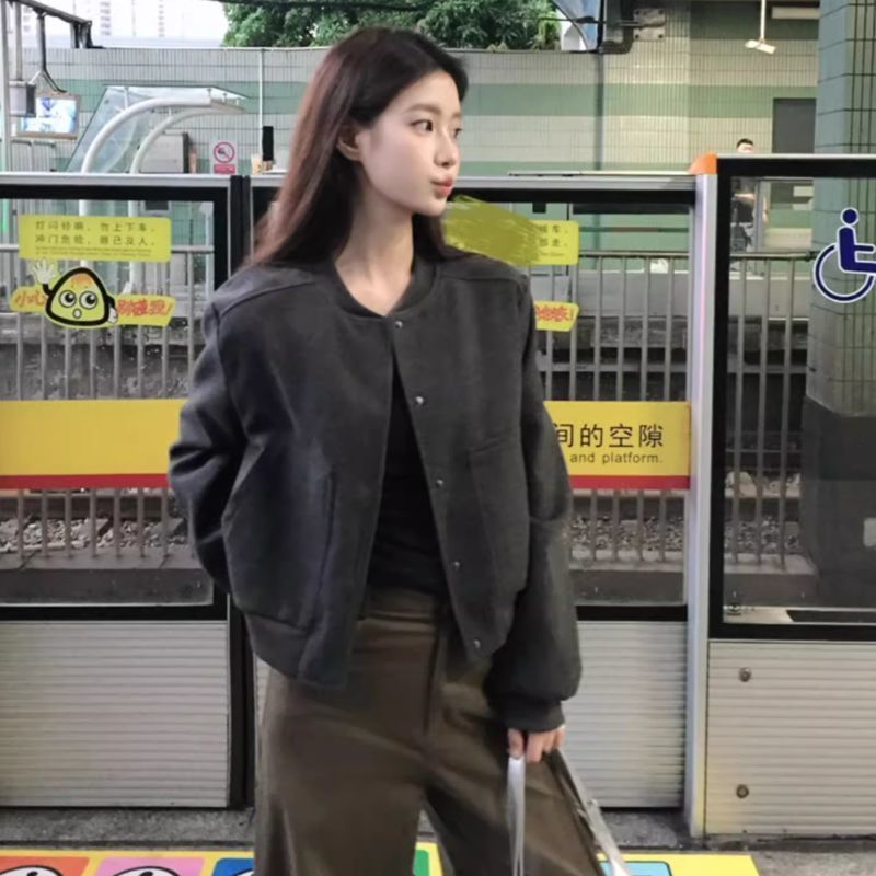 美式复古灰色短款棒球服外套女春秋款设计感小众宽松休闲夹克上衣