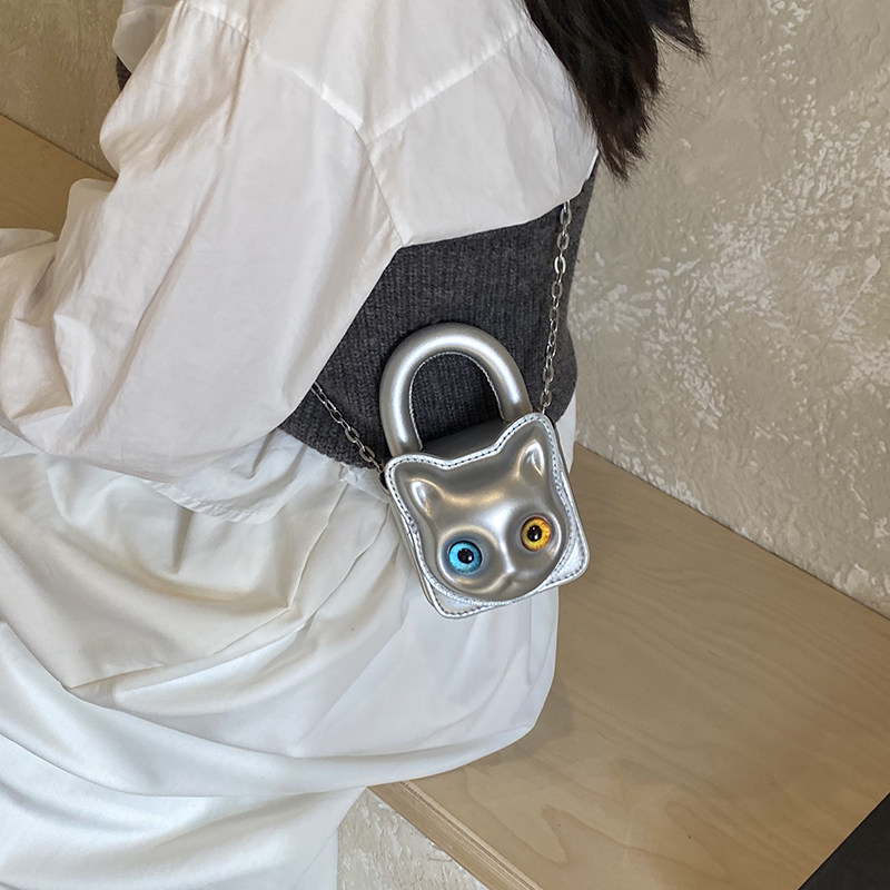 MBSQHNA小众设计迷你可爱小猫包包女2026新款洋气口红包斜挎包潮