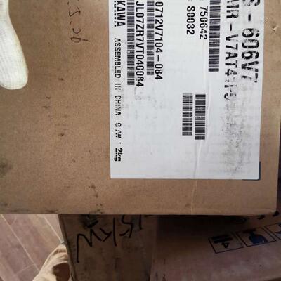 全新原装VS-606V7 1.5kw 400v CIMR-V7AT41P5库存安川变频器 询价