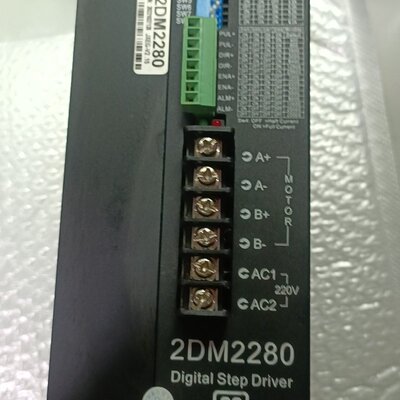 议价2DM2280步进电机驱动器，220V交流供电，两相四