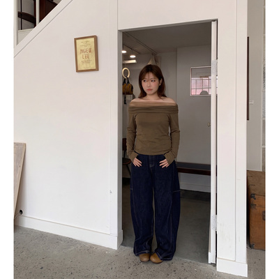 Q了个T秋季大码女装微胖mm一字肩修身显瘦巨好看绝美上衣