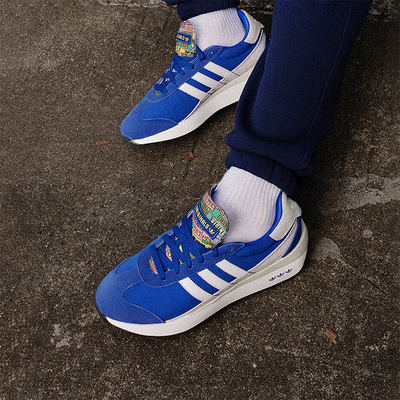 阿迪达斯男女同款经典复古运动鞋