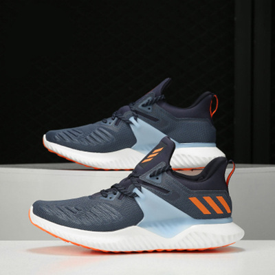 阿迪达斯男女舒适透气运动跑步鞋