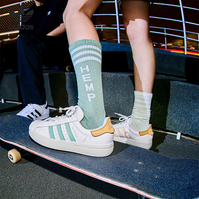 Adidas/阿迪达斯官方正品三叶草女子舒适耐磨运动休闲鞋 HP9583