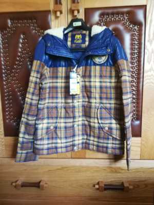 plory薄款连帽棉服