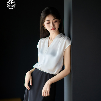 【大柒】小个子醋酸缎面无袖衬衫女夏季新款V领法式优雅上衣2103