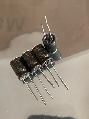 ELNA伊娜 RFO-II 光头版 50v220uf 音频电解电容器 10*16