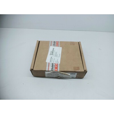 ALLEN BRADLEY 1756 0X8I Series A Relay Output Module