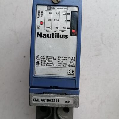 XMLA010A2S11 机电压力开关 工业控制压力控制器议价维修