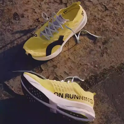 代购On Cloudboom Strike昂跑缓震耐磨透气专业马拉松公路跑步鞋