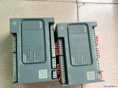 施耐德 TM100C24R 实物拍摄成色如图。