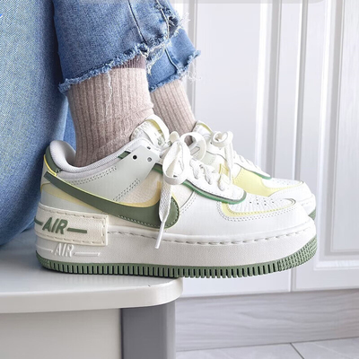 NIKE耐克女鞋空军一号厚底休闲鞋26新款时尚运动鞋板鞋FN6335-101