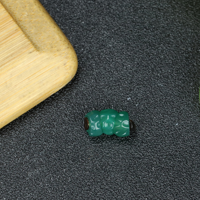 非洲翠玛瑙手工斜切雕刻无相奶酪珠大肠尺寸6mm可搭配珠大肠蒜瓣