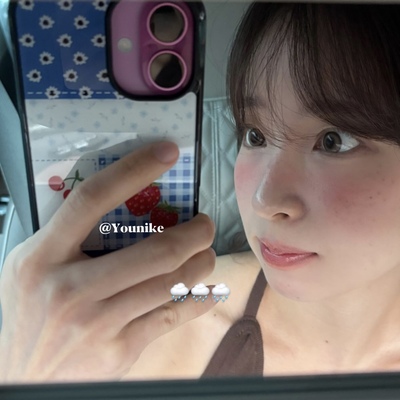 ins博主同款夏日清甜草莓手机壳