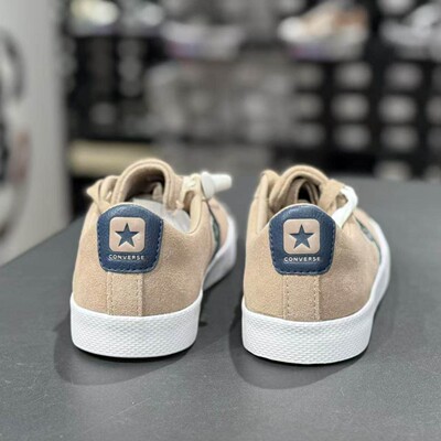 匡威新款PL Vulc浅咖色制胜星箭女子低帮翻毛皮滑板鞋 A06652C