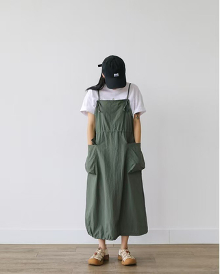 现 VIVACITY韩国东大门代购2025夏新款口袋抽神收腰吊带连衣裙女