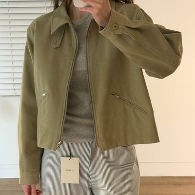 现韩国东大门2026春新品comete设计感翻领简约短款风衣外套