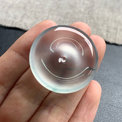 天然A货缅甸翡翠 平安扣 尺寸 : 30.7-5.9