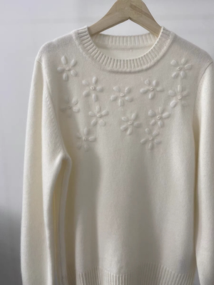 浪漫小花！MOro A类纱100纯山羊绒！纯手工绣花 双股加厚圆领衫