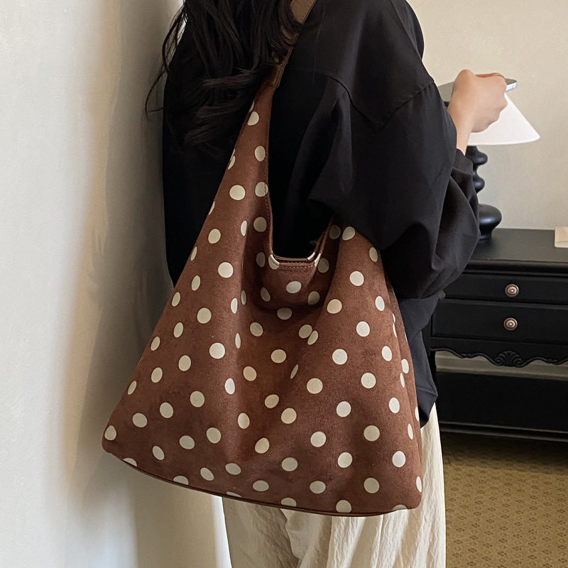 休闲波点包包女款2026新款夏美拉德麂皮绒单肩包大容量通勤托特包