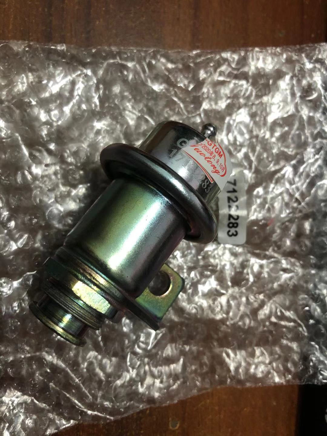 别克老君威老GL8赛欧1.6 燃油调节阀 燃油压力传感器 汽油回油阀