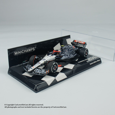 MINICHAMPS 1:43 阿尔法托利F1 AT04 #22 角田裕毅 2023 汽车模型