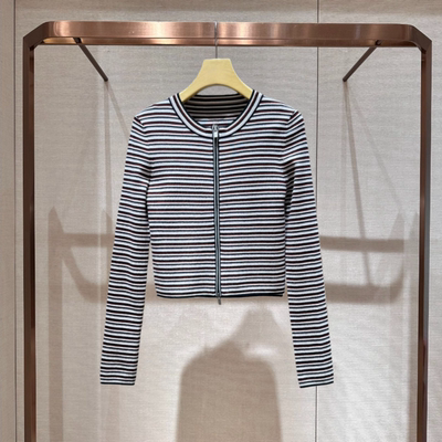 卓雅资2025冬季条纹两件套针织衫