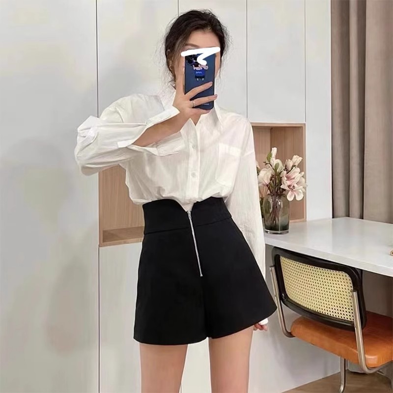 大码西装短裤女夏季设计感小众胖MM黑色裤子高腰显瘦a字阔腿热裤