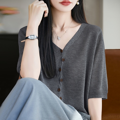 2026新款V领镂空针织短袖t恤女夏季薄款冰丝针织衫大码女装上衣