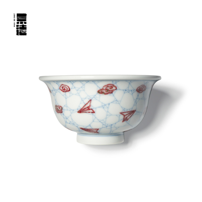 景德1004青花釉里红纸飞机压手杯