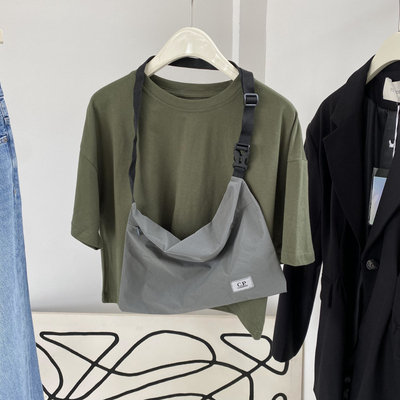 弹力布中性风斜跨布袋