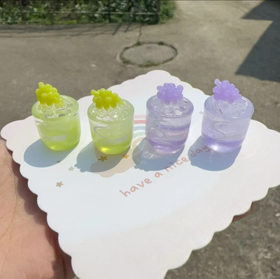 DIY高定仿真微缩立体食玩葡萄奶昔冰饮娃屋道具摆挂件冰箱贴车饰