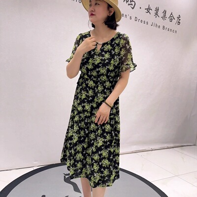 女权贵族夏季新款大码显瘦连衣裙