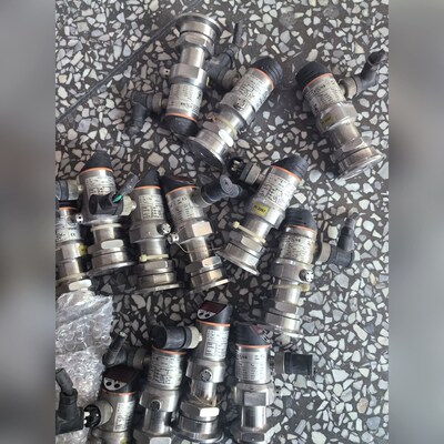 易福门ifm压力传感器PI2097数量多. 议价