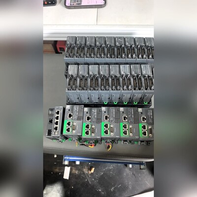 施耐德PLC TM251MESC 五台TM3DI32K+七 议价