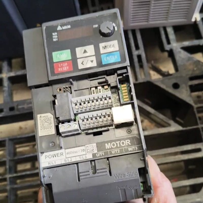 台达VFD9A0ME43ANNAA变频器一台，3.7KW 3--议价商品