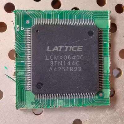 LATTICE LCMX0640C-3TN144C--议价商品