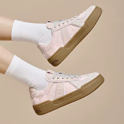 女子校园风 运动休闲德训鞋 板鞋K0E45CC43J-5362