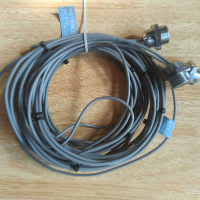 基恩士传感器型号SH-8163个 .询价