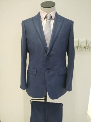 TRANDS新款套装。意大利面料发展中最悠久的品牌VBC面料。