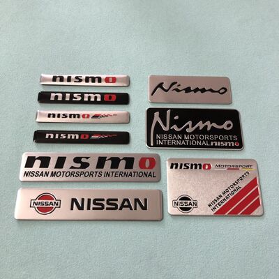 适用日产奇骏轩逸逍客天籁nismo车贴改装金属车贴方向盘铝标铭牌