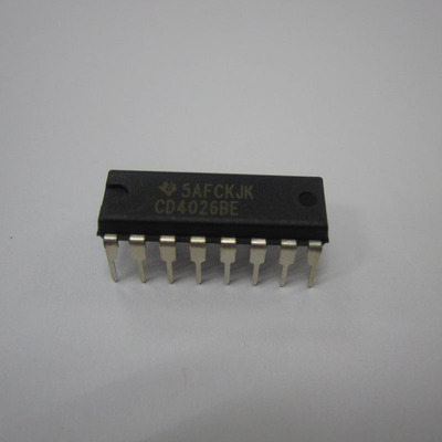 全新原装正品  单片机 贴片 二三极管   IC 芯片CD4026直插件