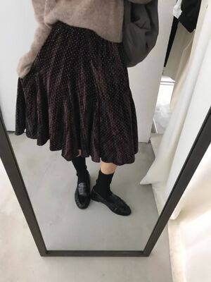 26秋韩版one mirror复古丝绒褶皱波点A字半身裙松紧腰中短裙子