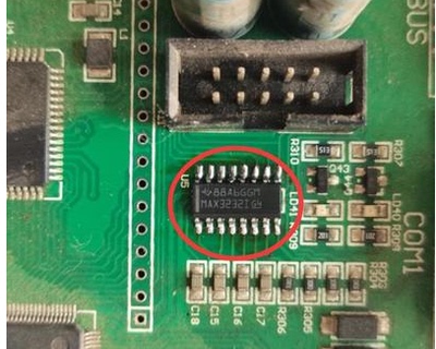 MAX3232I MAX3232IDR 汽车电脑板收发器串口通信IC芯片