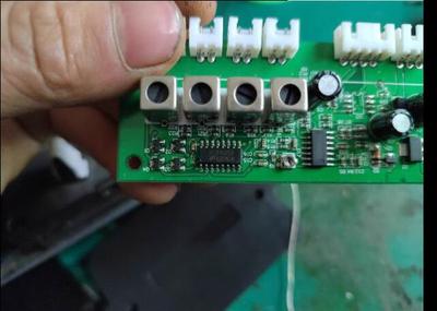 HCF4052 集成电路SOP14 开关切换电路 集成块 全新