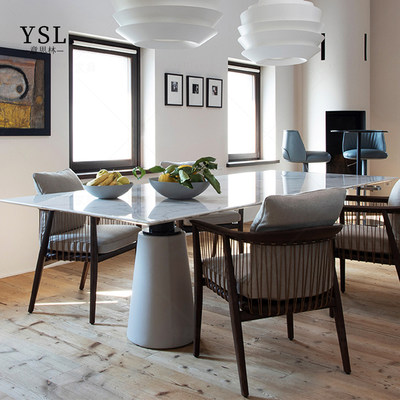 PoltronaFu大理石餐桌Sim