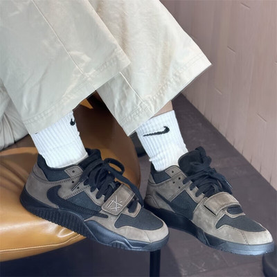 NIKE/耐克男鞋avis Scott x Jordan 低帮运动篮球鞋 FZ8117-204
