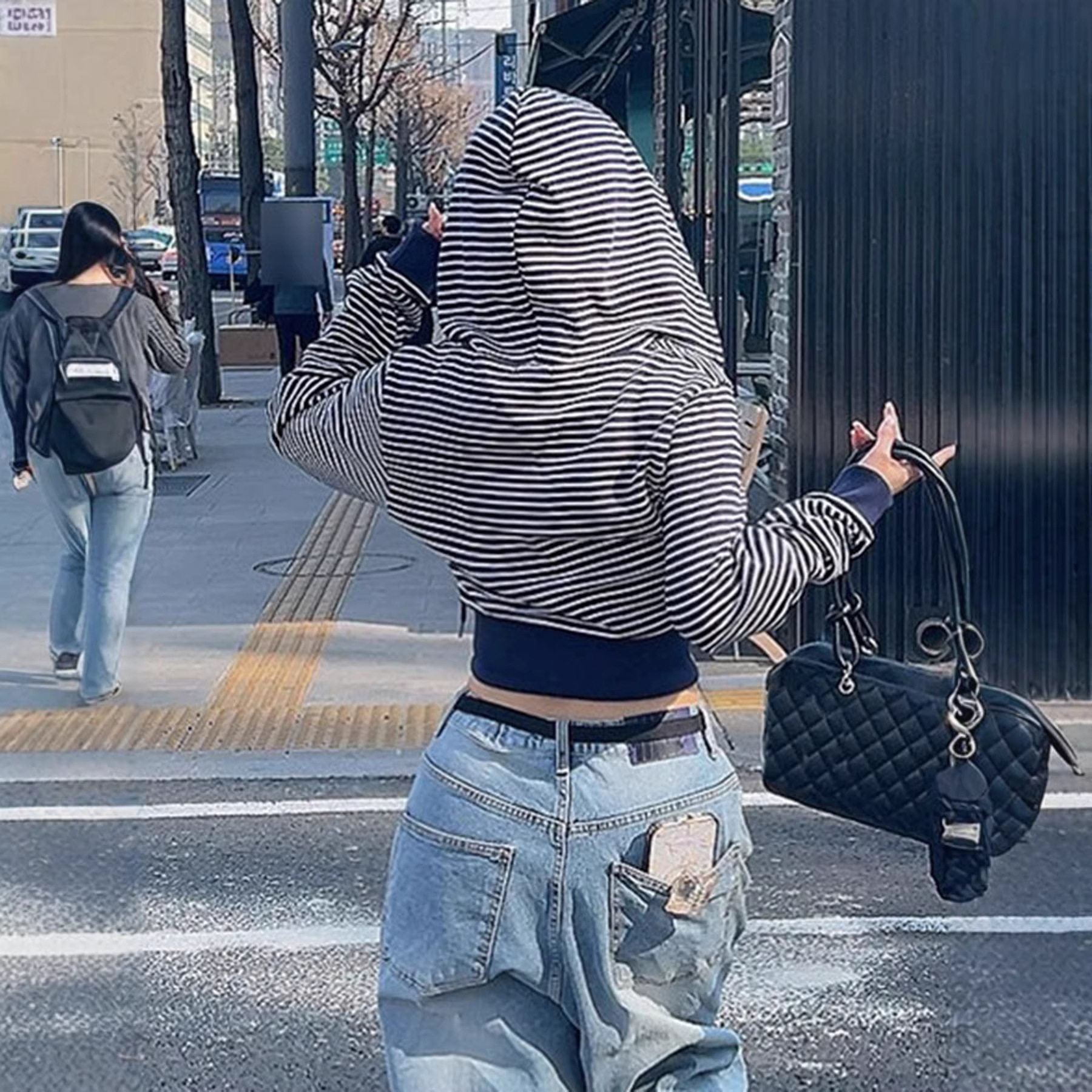 休闲条纹连帽拉链修身短款长袖卫衣女新款收腰显瘦基础款外套