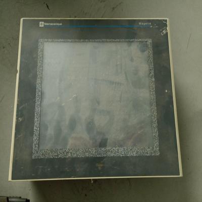 触摸屏 XBTG5330 实物拍摄全新原装拍前请询价